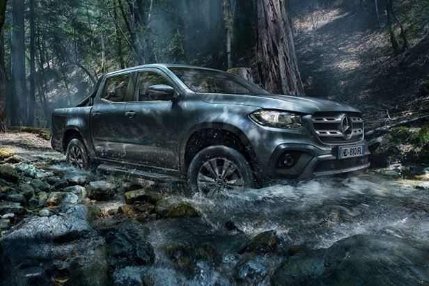 Mercedes-Benz on air e online con il suo pick-up