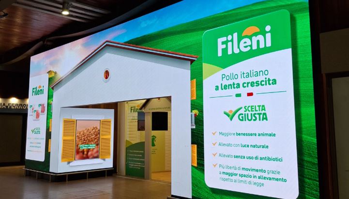 Fileni lancia la nuova campagna con una Domination a Milano Cadorna